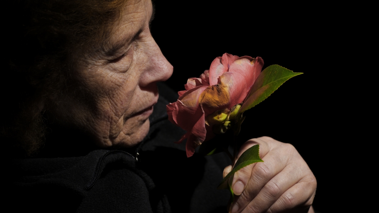 Smell Test Challenge Suggests Clinical Benefit for Some Before ...